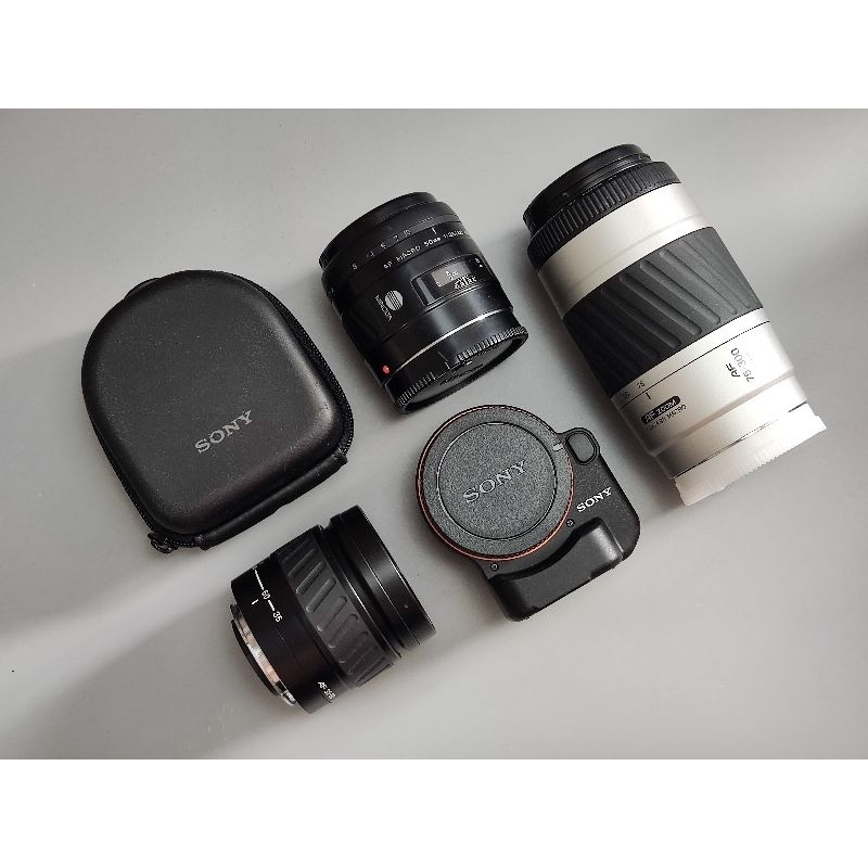 Sony LA-EA2 adapter (apsc) + Lens minolta 35-80mm + Lens minolta 50mm ...