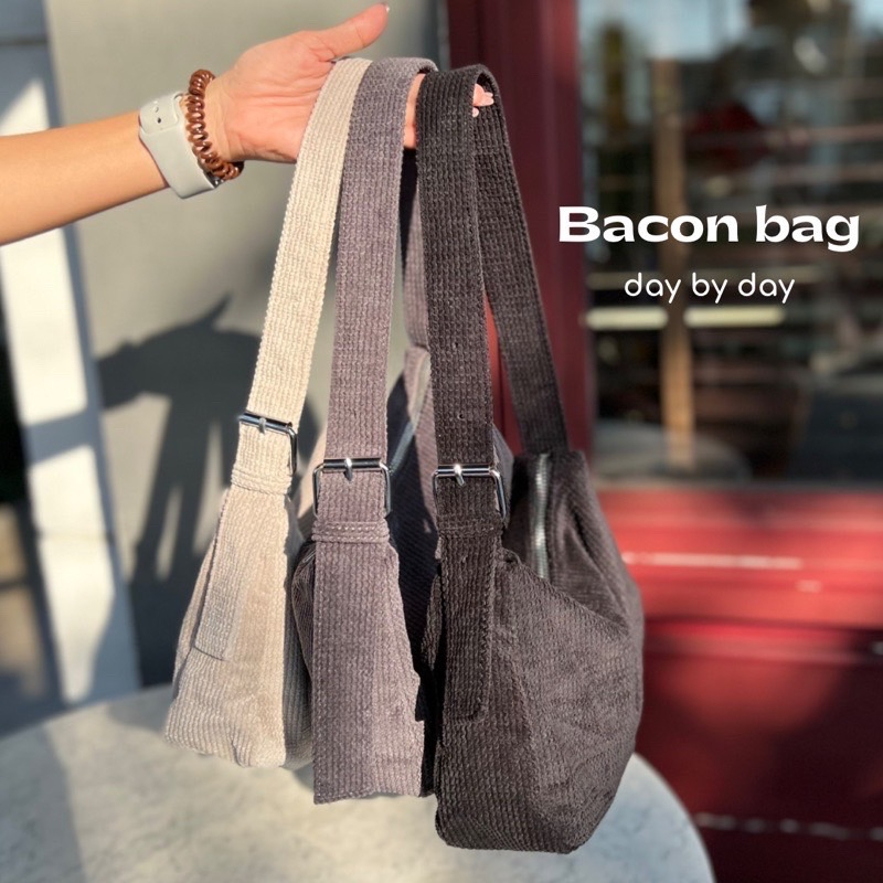 (ใส่โค้ด 2DJU7ST7 เหลือ 280) BACON BAG กระเป๋าลูกฟูกทรงมินิน่ารักไม่ซ้ำ ...