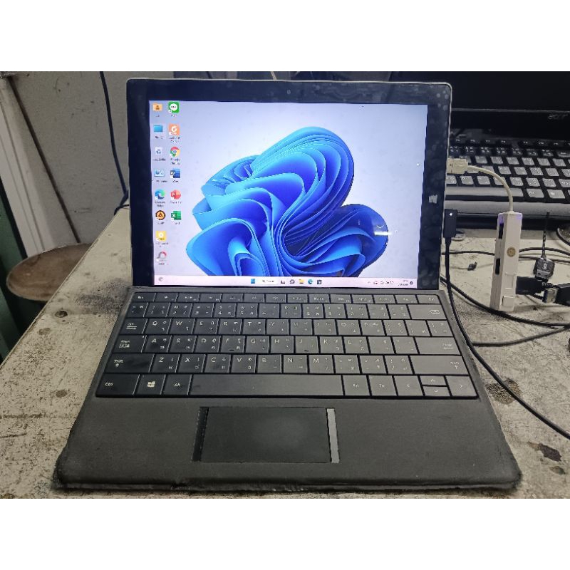 Surface 3 Intel Atom x7-Z8700 Ram 4GB SSD 128 GB | Shopee Thailand