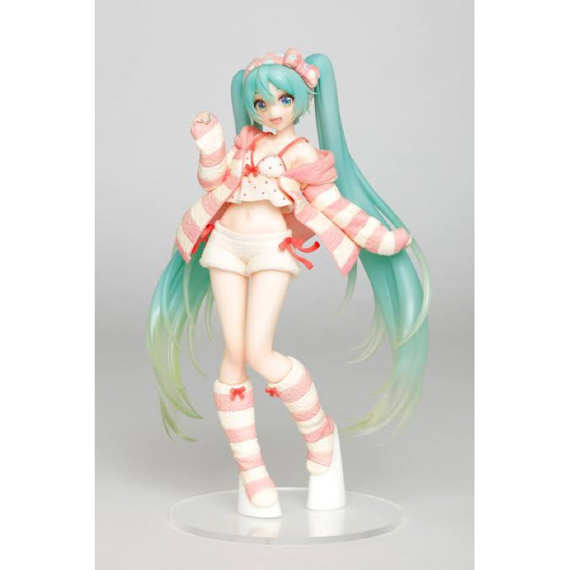งานแท้ มือ 1 HATSUNE MIKU PVC FIGURE COSTUMES ROOMWEAR VER. Miku Room ...