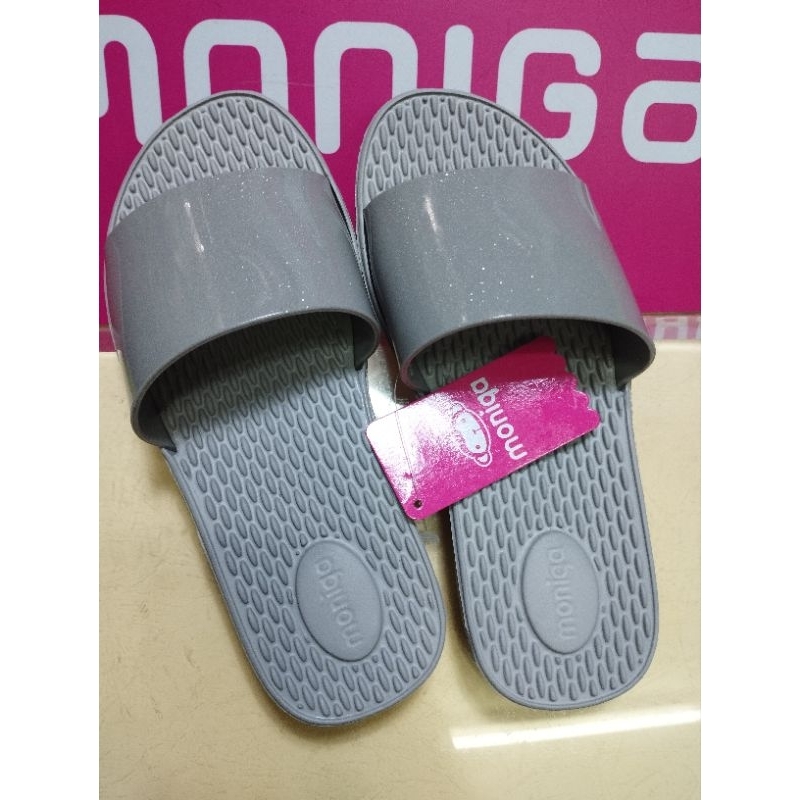 รองเท้า Monobo moniga 25 ส้นหลัง 1 นิ้ว,ปุ่มนวดเท้า,ไม่ลื่น | Shopee ...