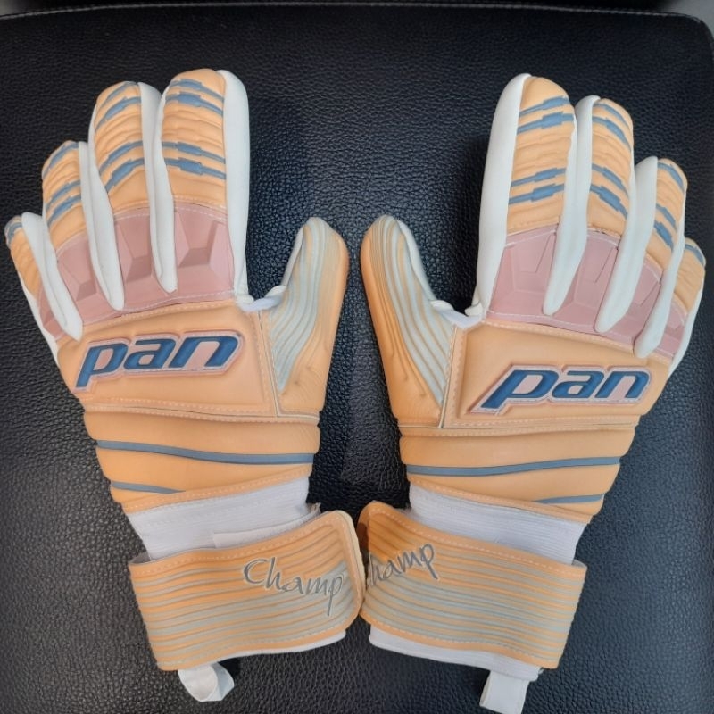Pan ถุงมือประตูฟุตบอล ถุงมือผู้รักษาประตู Pan รุ่นท็อป CLASSIC CHAMP ...