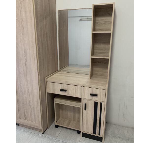 โต๊ะเครื่องแป้งโมเดิร์นพร้อมสตูล DT802 | Shopee Thailand