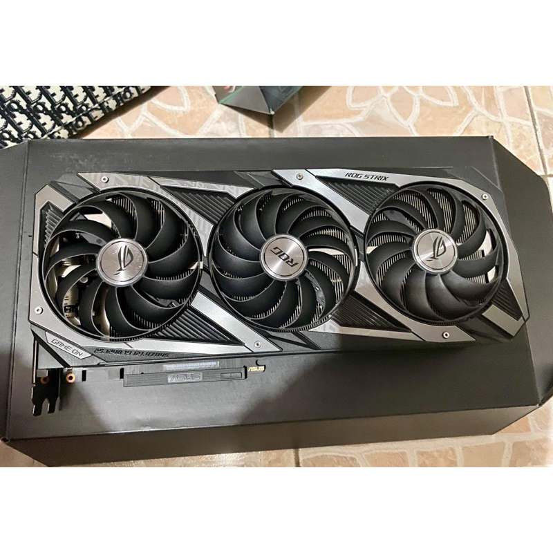 RTX3090 ล้วนๅ มีหลายรุ่น 3090 Rog Strix / 3090 Supreme / 3090 Msi Trio / 3090 EVGA ประกันไทย ...