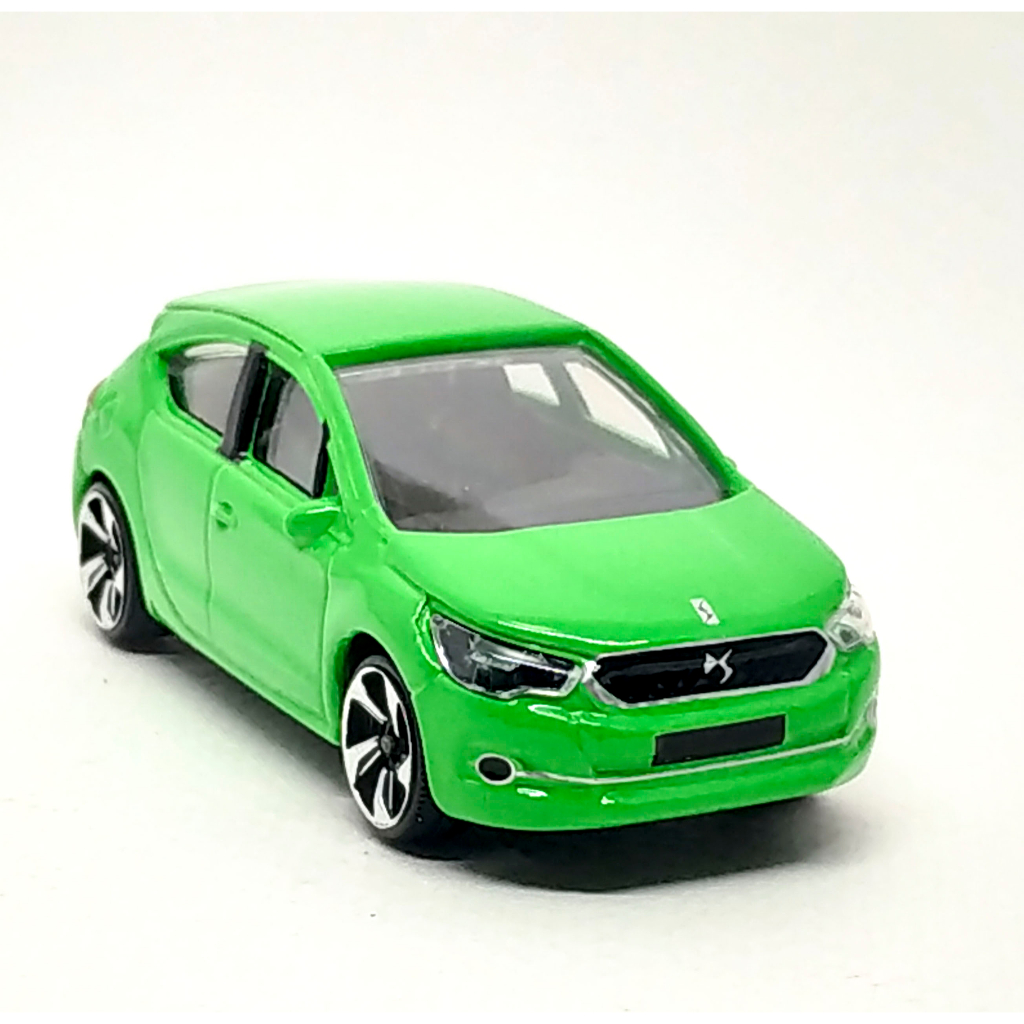 Majorette Citroen DS4 Facelift - สีเขียว /Wheels 5LTS /scale 1/64 (3 ...