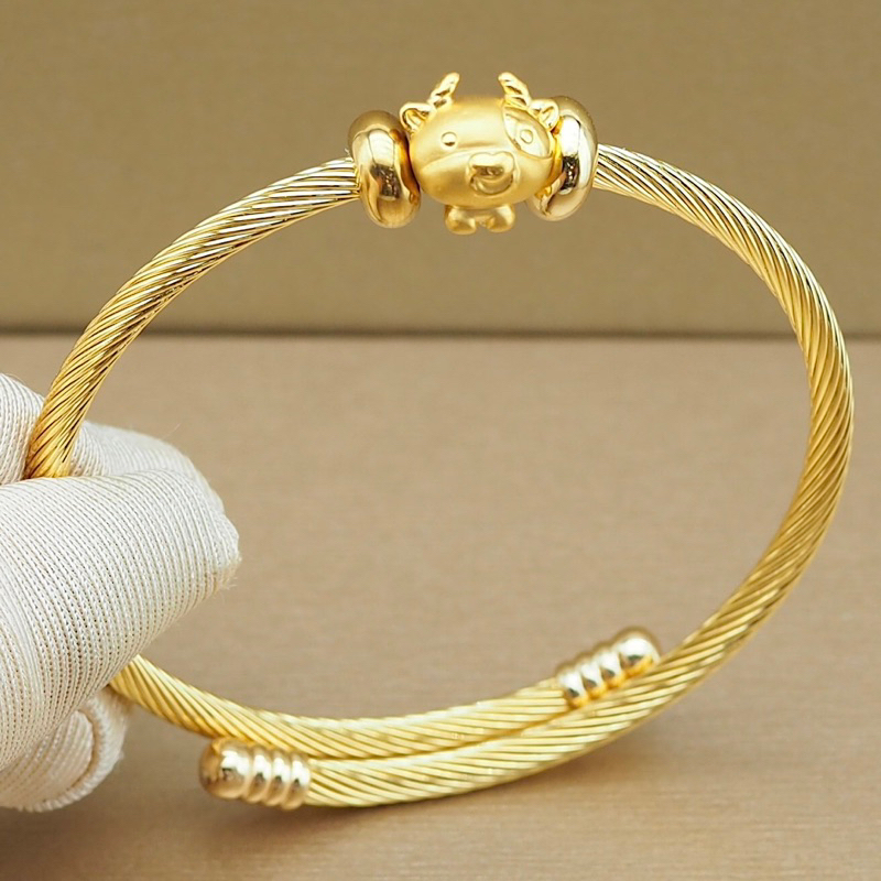 Anya Charm ปีฉลู ทองคำแท้ 99.9% นน.0.4-0.45กรัม | Shopee Thailand