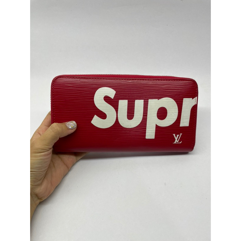 Louis Supreme Wallet แท้ ซิปนอกหาย เข้าช๊อปใส่ได้ครับ | Shopee Thailand