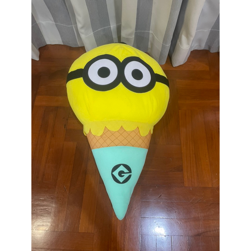 USJ Minion ice cream cone หมอนไอติม มินเนี่ยน หมอนข้างใหญ่ งานลิขสิทธิ์ ...