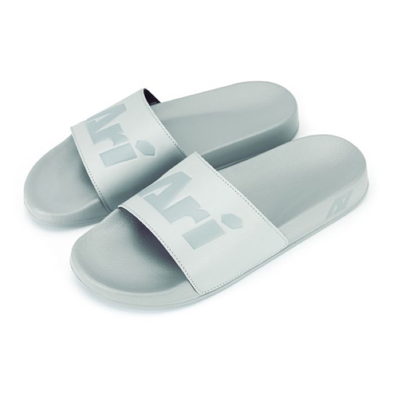 รองเท้าแตะ ARI SLIDE SANDALS ของแท้ (แบบไม่มีสกรีนชื่อ) วัดขนาดไซต์ก่อน ...