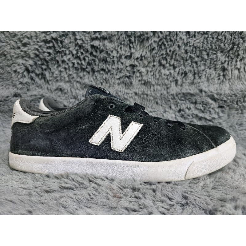 New balance 210 size 40 ยาว 25 (มือสองของแท้) | Shopee Thailand