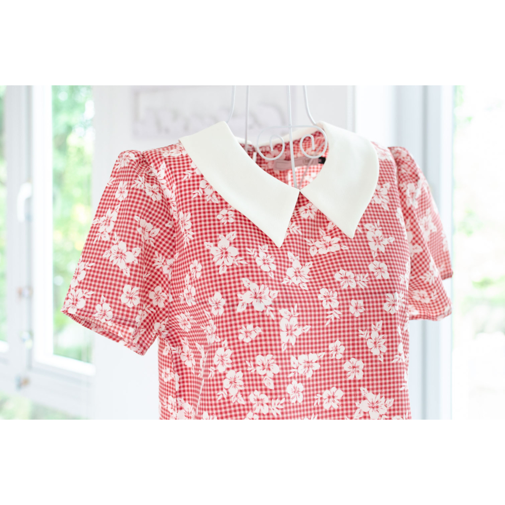 Narinari : MT1301 Point Collar Blouse – เสื้อลายดอก💐 ปกบัวแหลม | Shopee Thailand