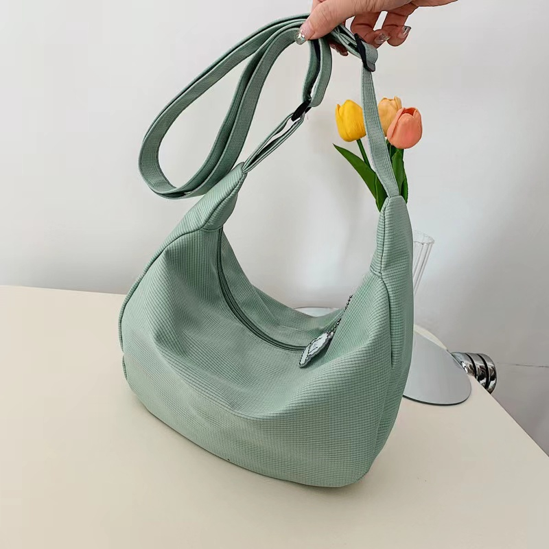 กระเป๋าสำหรับผู้หญิง กระเป๋าสะพายข้าง แฟชั่นและการพักผ่อน กระเป๋าผ้า ...