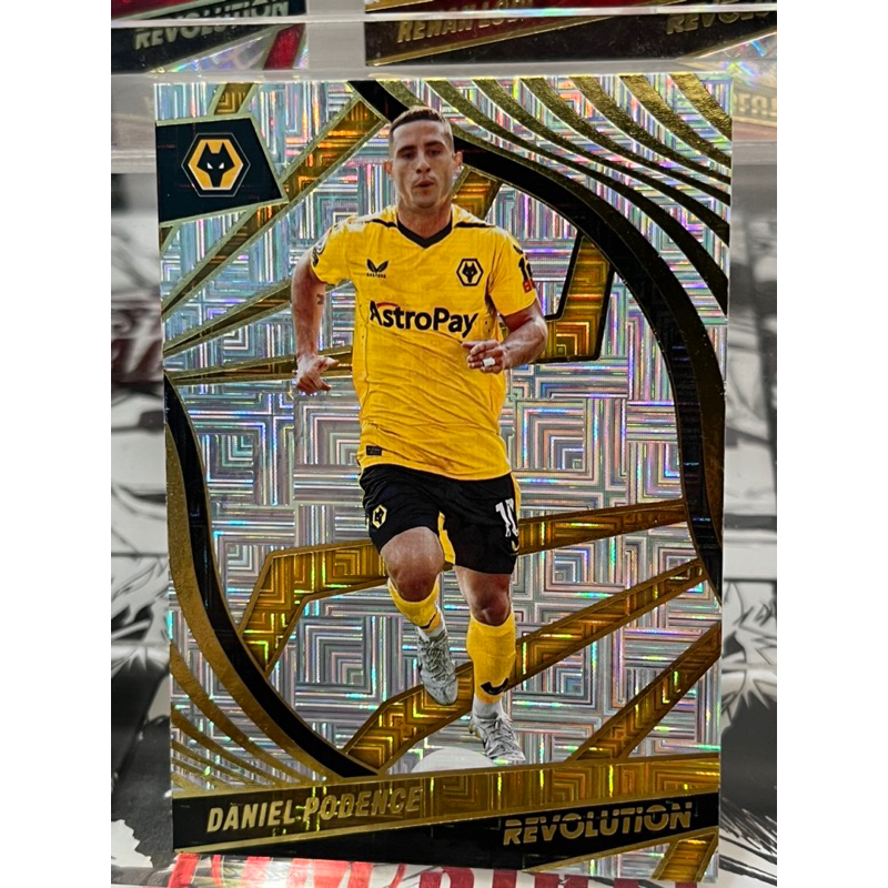 2022-23 Panini Revolution Wolverhampton Wanderers เบสการ์ด และพาราเรล ...