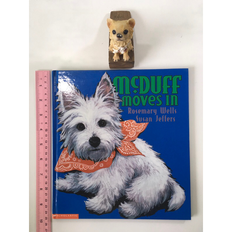 Mcduff moves in by Rosemary well หนังสือภาษาอังกฤษ(มือสอง) ปกแข็ง ...