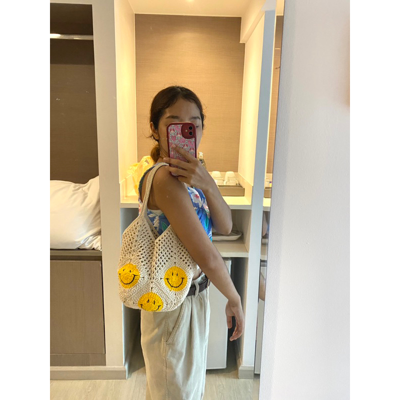 (พร้อมส่ง) smiley bag กระเป๋าหน้ายิ้ม กระเป๋ายิ้ม ฝเชือกฟอก สีด้ายดิบ หน้ายิ้มเหลือง สายยาวสะพาย ...