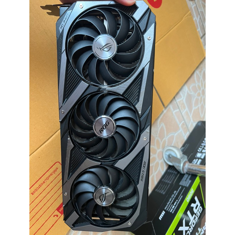 RTX3090 ล้วนๅ มีหลายรุ่น 3090 Rog Strix / 3090 Supreme / 3090 Msi Trio ...