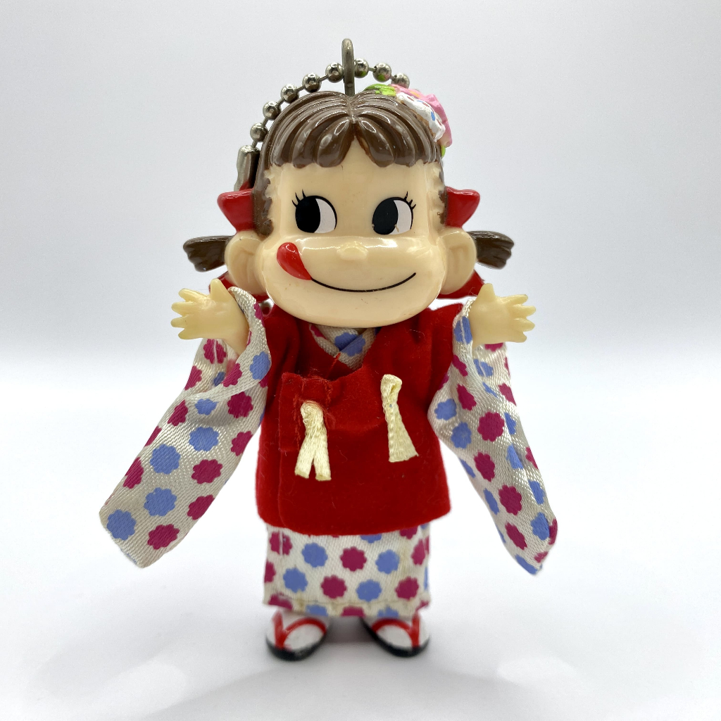 Peko-Chan เปโกะจัง พวงกุญแจเปโกะ ชุดผ้า Milky Peko Figure Keychain 8 cm ...