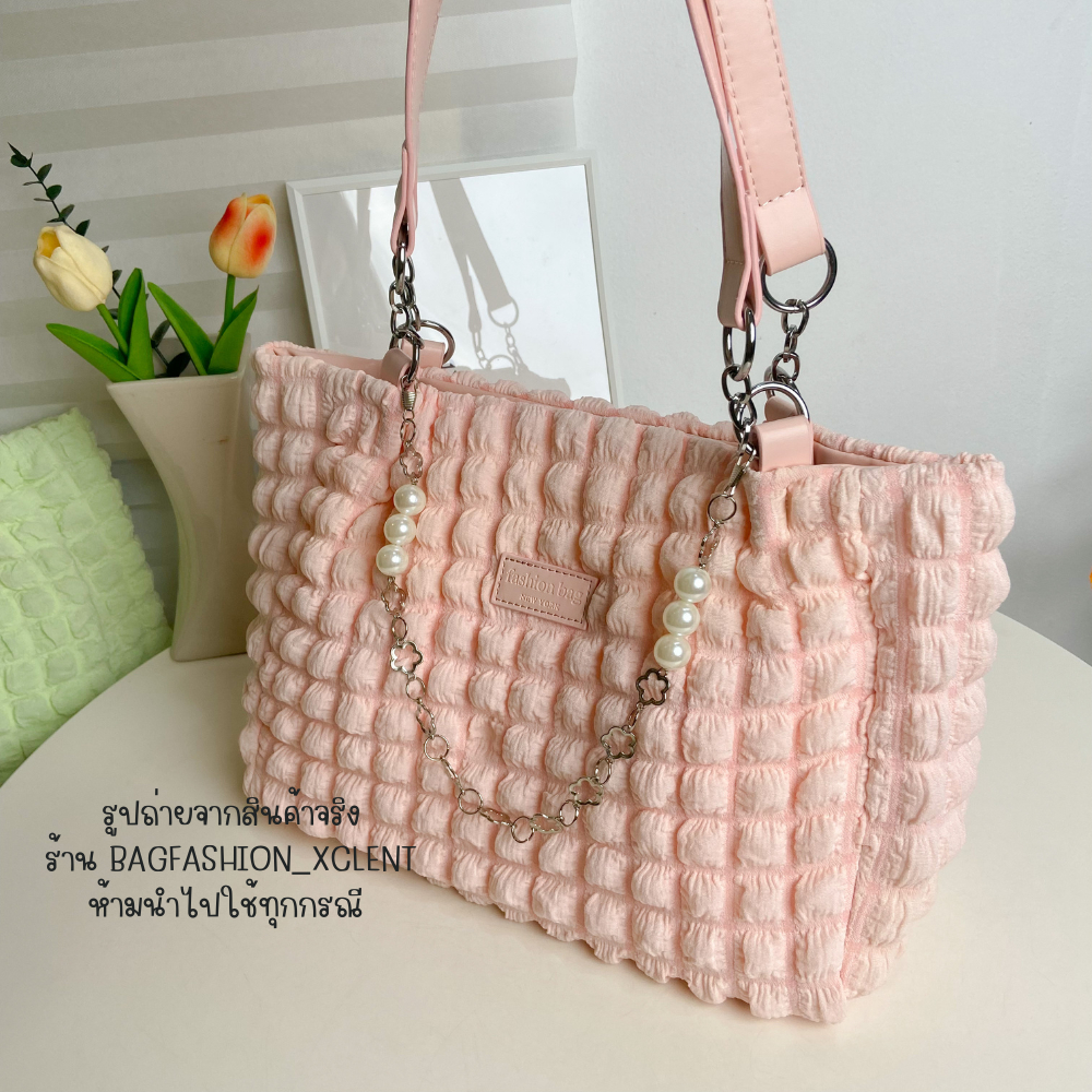 [พร้อมส่ง] กระเป๋า Prima bag น้องมีความนุ่มฟูน่ารักมากๆ มีดีเทลตกแต่ง ...
