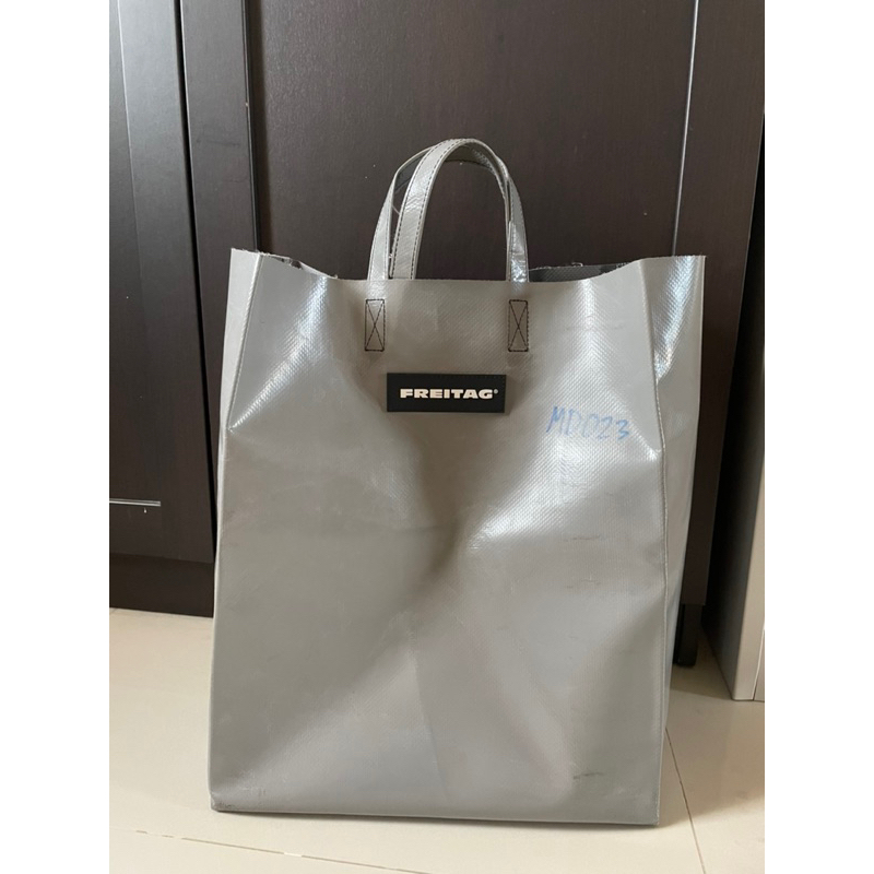 Freitag F52 Miami Vice ผ้าเงา มือสอง แถมที่จัดทรง | Shopee Thailand