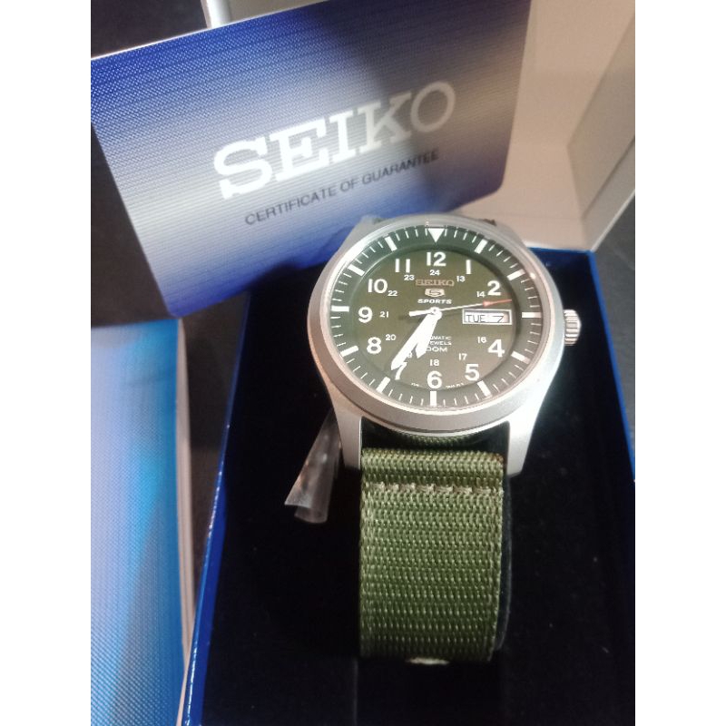 SEIKO 5 Sports Men Automatic SNZG09k1 สายผ้าเขียว เครื่องศูนย์ไทยสภาพ99 ...