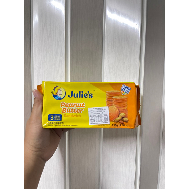 จูลี่ล์ บิสกิต สอดไส้เนยถั่ว julie's peanut butter sandwich biscuits ขนาด 135 กรัม และ ขนาด 180 ...