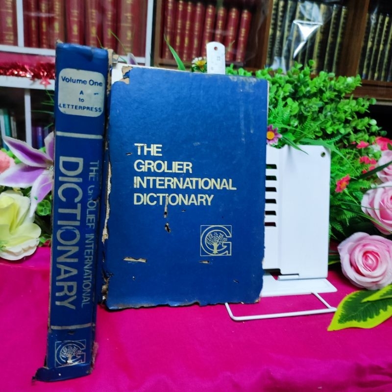THE GROLIER INTERNATIINAL DICTIONARY_ปกมีชำรุด_750 หน้า_(หายาก! พร้อม ...