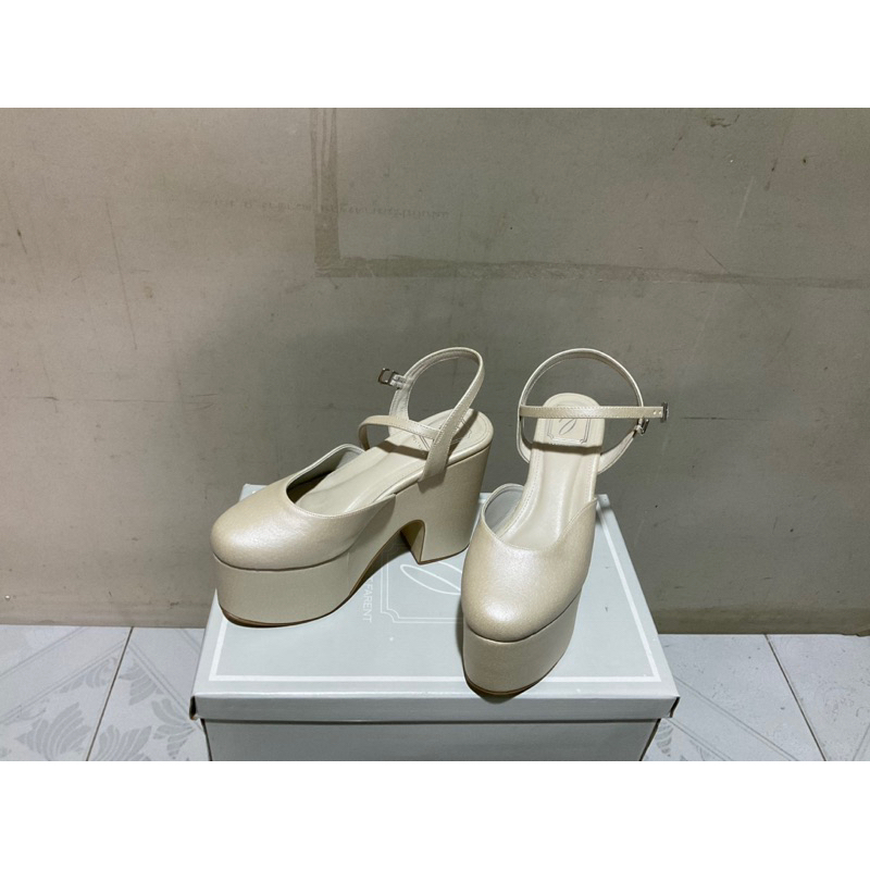 รองเท้าเจ้าสาวมือสอง Farrent Farrent | Shopee Thailand