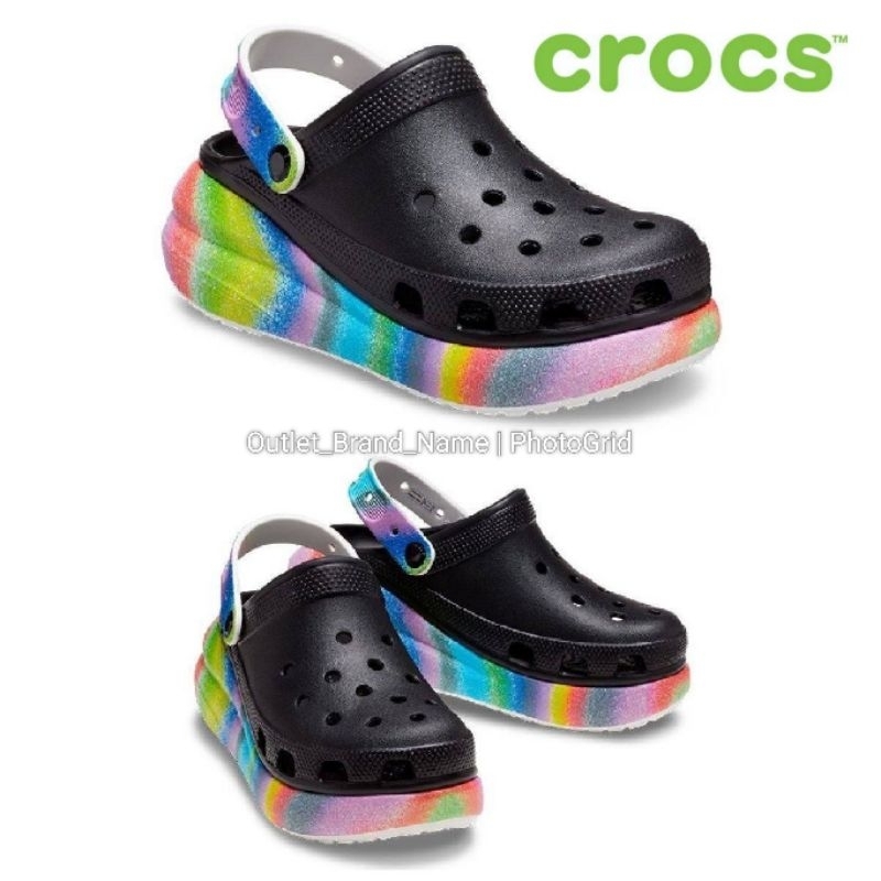 รองเท้าแตะ Crocs Classic Crush Spray Dye Clog in Black Multi ผู้หญิง ...