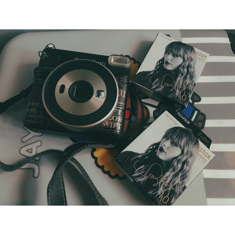 Fujifilm Instax SQ6 Fujifilm Instax SQ6 Taylor Swift Special Edition ...