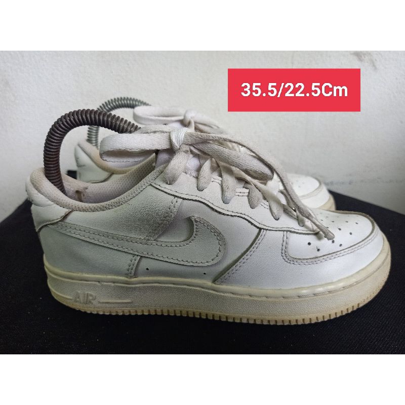 Ni_nี้ AF1 Size 35.5 ยาว 22.5 รองเท้ามือสอง ผู้หญิง ผู้ชาย ผ้าใบ แฟชั่น ...