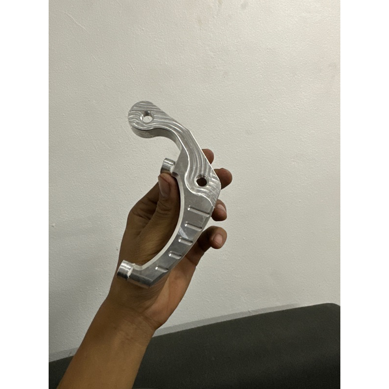 ขาจับปั๊มเบรครถไฟฟ้า 8.1/ ด้วงปักข้าง รุ่น AJ E2 G5 ใช้เหมือนกัน อยุ่ ...