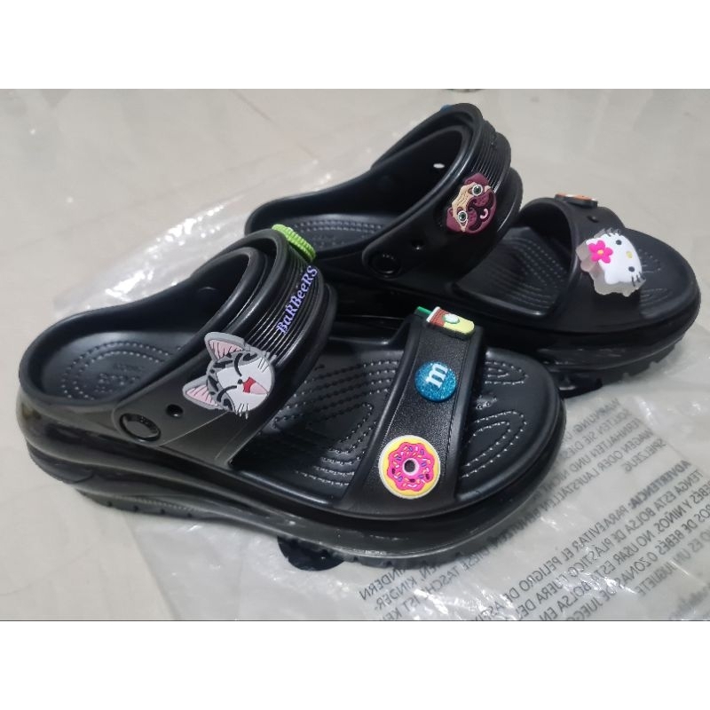 CROCS : CLASSIC MEGA CRUSH SANDAL & Jibbitz 7 ตัว | Shopee Thailand