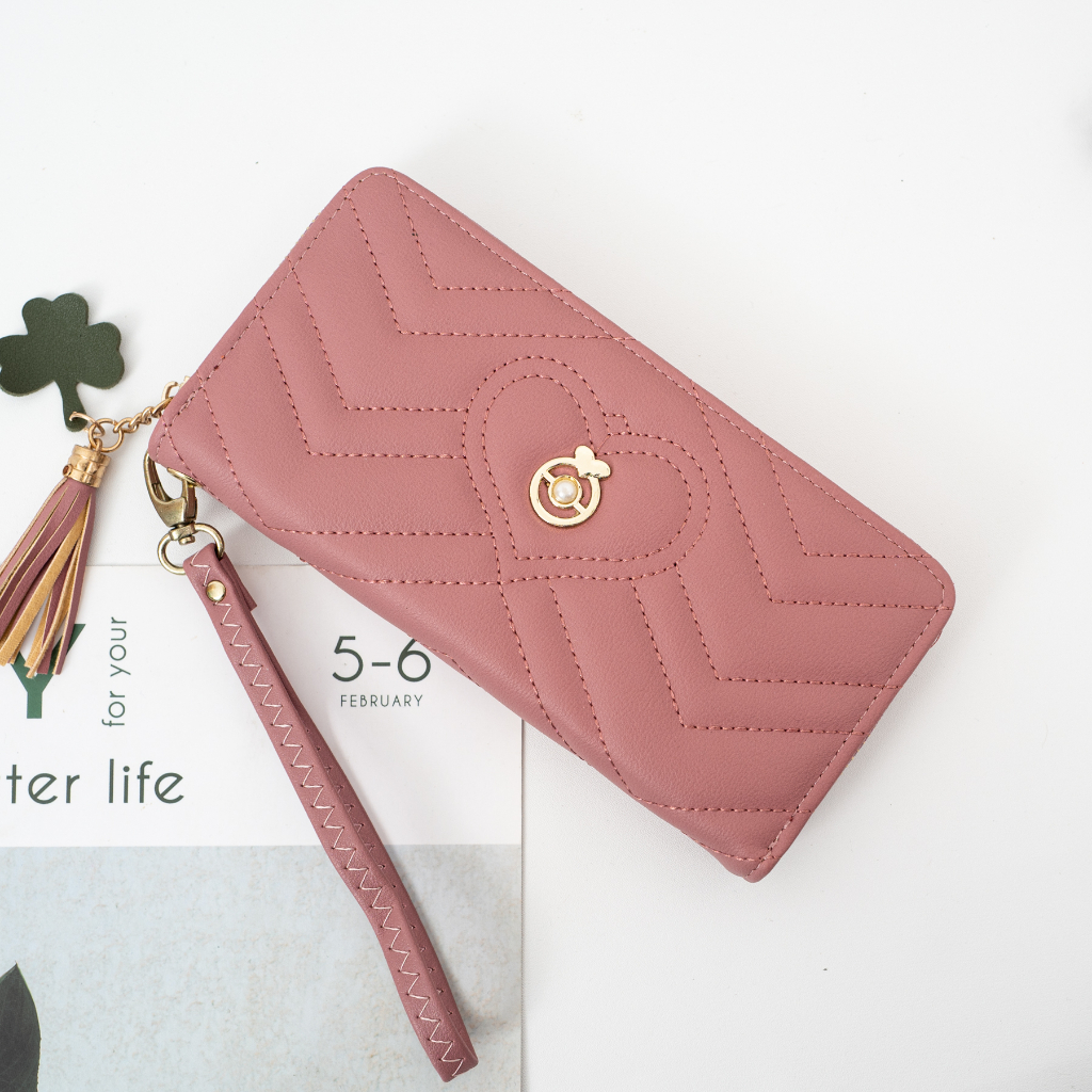 กระเป๋าสตางค์ Forever Young ใบยาวซิปรอบหน้าปักลาย มีให้เลือกหลายแบบ ...