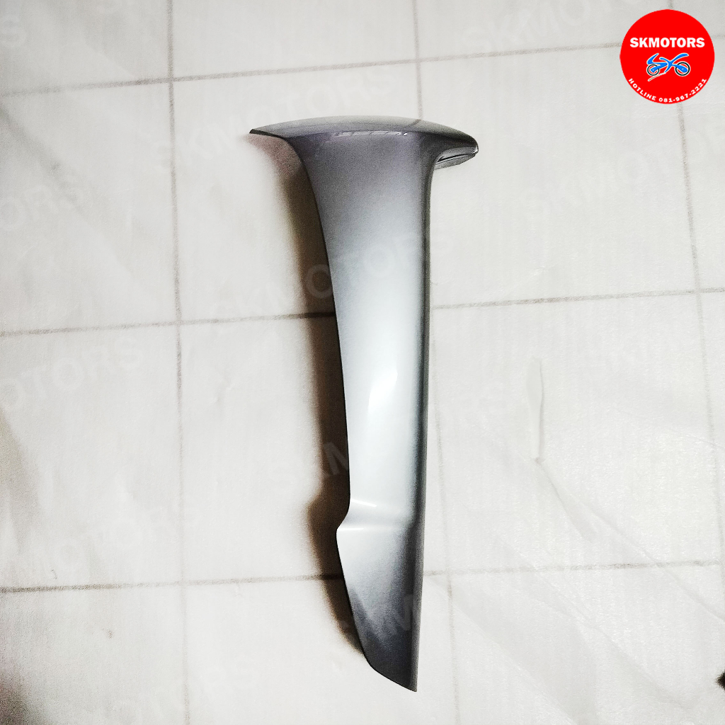 บังลมขวาสีเทา รหัส 64430-KTL-740ZG สำหรับรถรุ่น HONDA WAVE100 NF100K ...