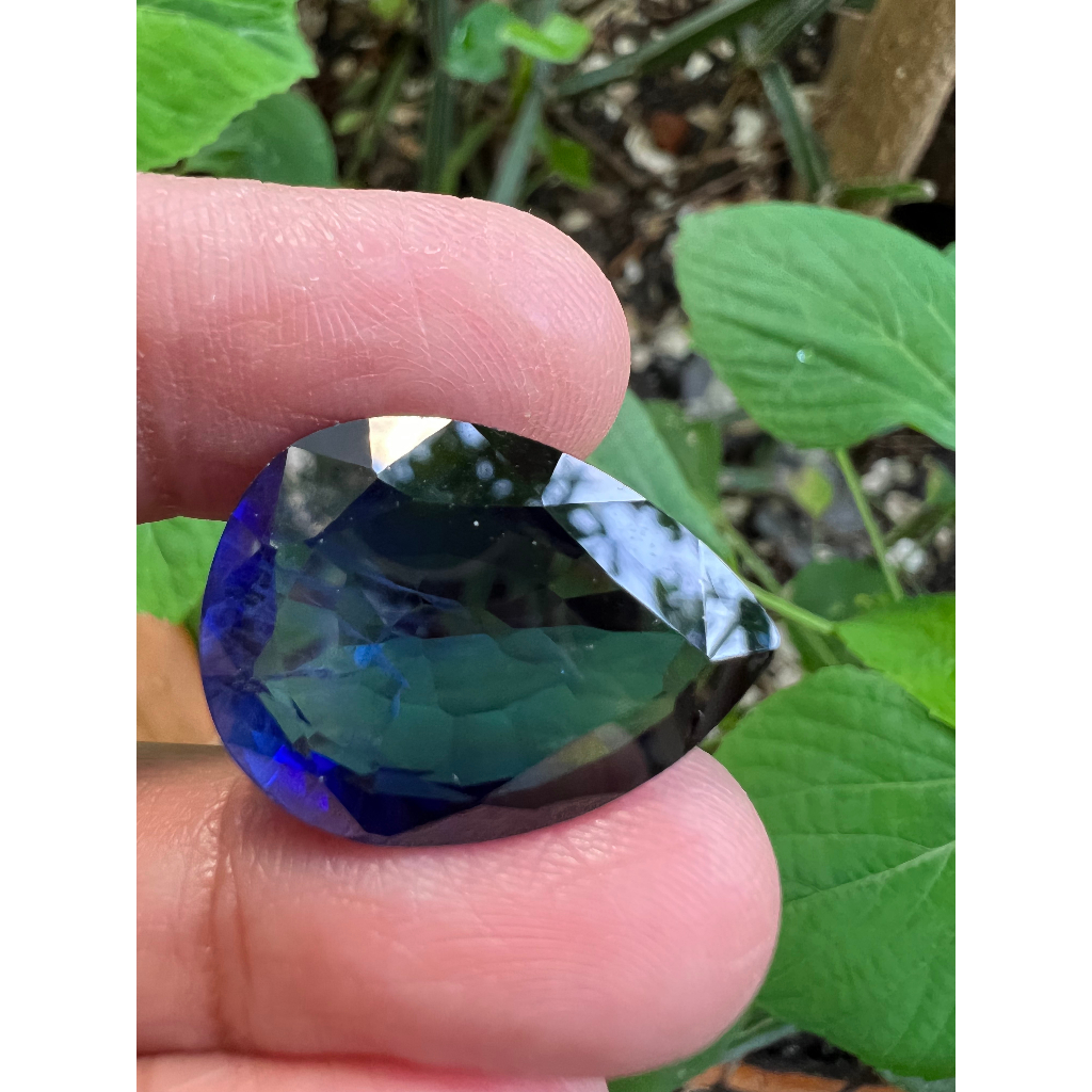 ไพลิน สีน้ำเงินของเทียม น้ำหนัก 44 กะรัต LAB THAI STEP CUT BLUE ...