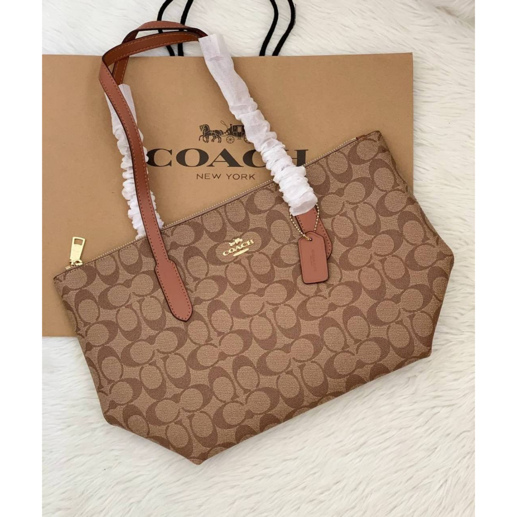 Coach ZIP TOP TOTE IN SIGNATURE CANVAS (4455) | Shopee Thailand