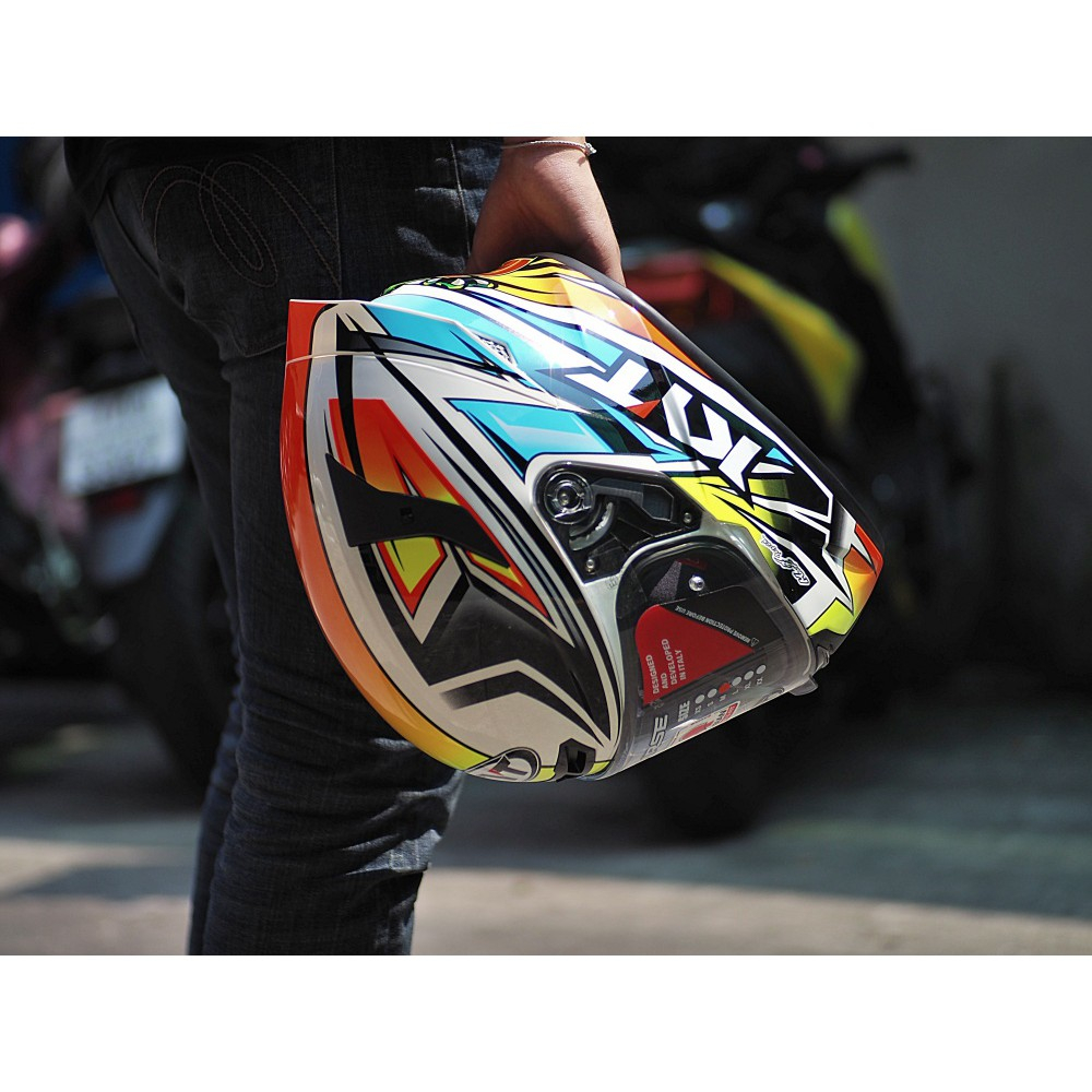 แถมสเปรย์เคลือบเงา Lube 71 Wink ลด 100 บาท อัตโนมัติ !!! หมวกกันน็อค ...