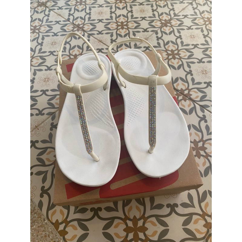 โปร 7x7 เท่านั้น Fitflop รองเท้าแตะรัดส้น สีขาว เบอร์ UK3 US5 ใส่น้อยค่ะ | Shopee Thailand