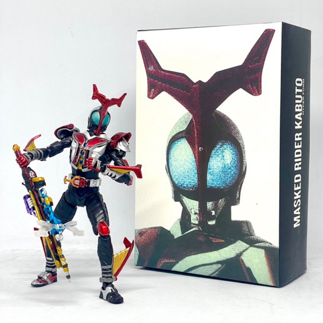 (กรุงเทพ) SHF Kamen Rider Kabuto Hyper Form Action Figure 15 cm ...