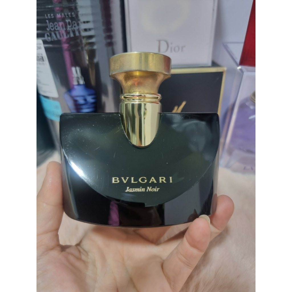 Seller Centre เริ่มต้นขายสินค้า ดาวน์โหลด ติดตามเราบน Tomford Velil ...