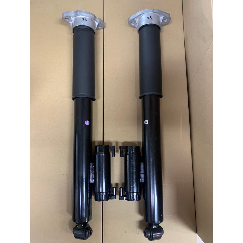 โช๊กไฟฟ้า หลัง Mercedes-Benz W205 /W213 ตรงรุ่น ใส่แทนได้เลย มีวารันตี ...