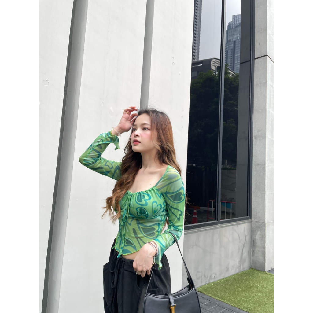 Cicishop(Y023) เสื้อครอปแขนยาวซีทรูพิมพ์ลาย สาบผูกโบว์หน้าอกใส่เดี่ยว ...