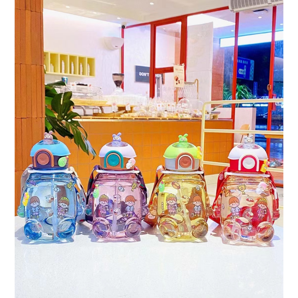 BB-1000ML กระติกน้ำเด็ก รุ่น ลายตัวการ์ตูน (4 สี) มีหลอดดูดน้ำ มีสายสะพาย | Shopee Thailand
