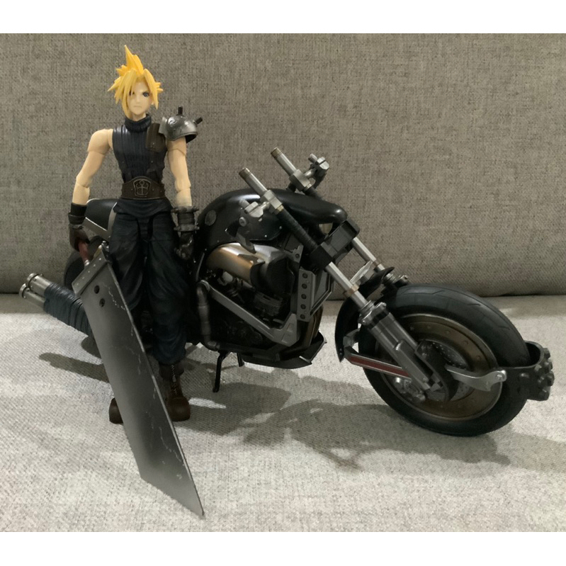 Final fantasy VII Play arts Cloud Strife & Hardy DAYTONA (มือ 2 ...