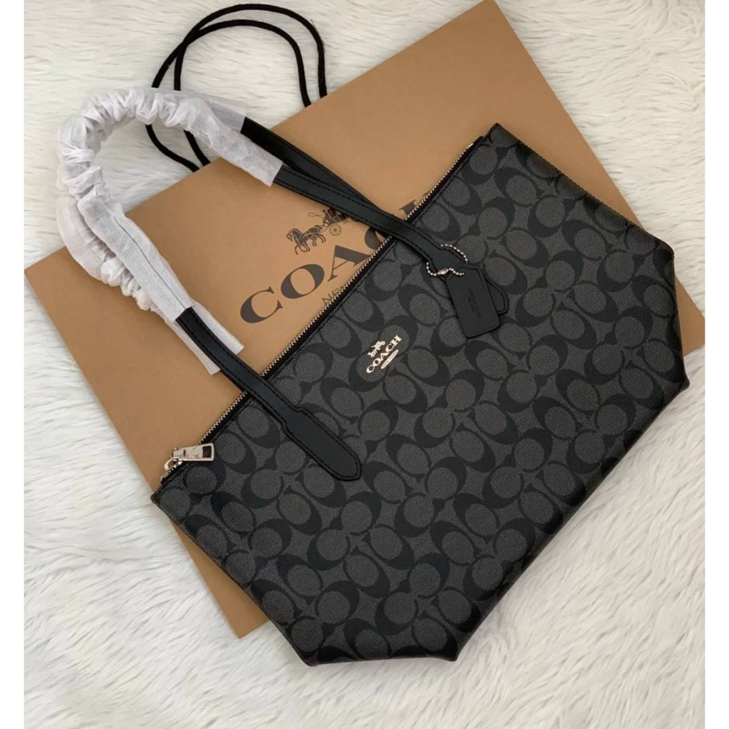 Coach ZIP TOP TOTE IN SIGNATURE CANVAS (4455) | Shopee Thailand
