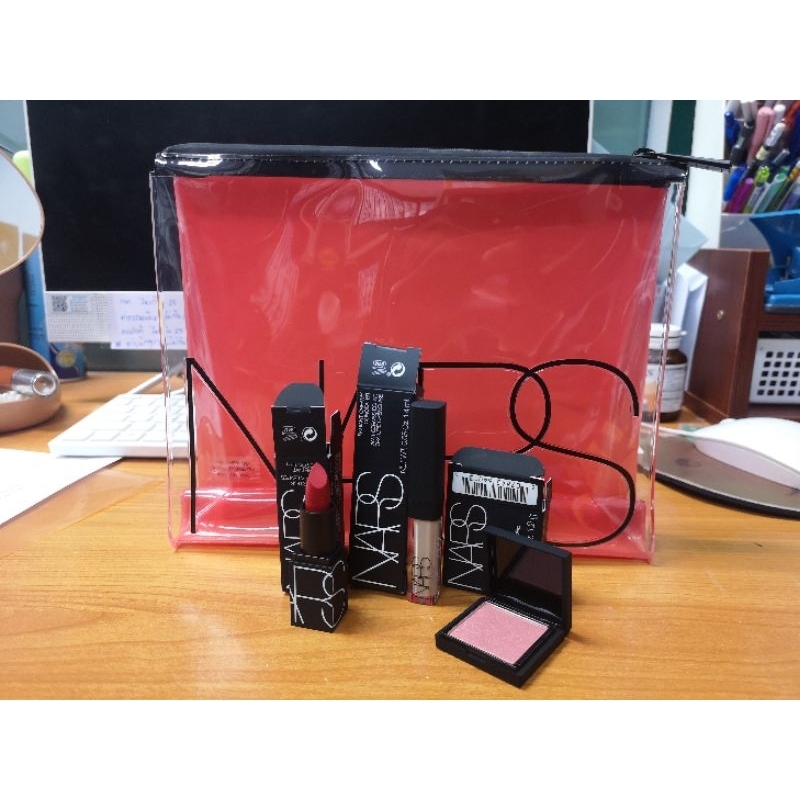 เซต nars 3 ชิ้น คุ้มยิ่งกว่าคุ้ม บรัชออน, ลิปสติก,คอนซีลเลอร์ แถมกระเป๋า | Shopee Thailand