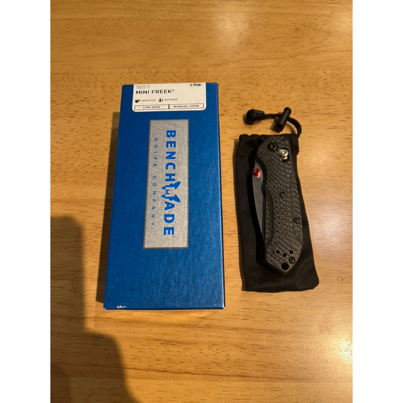 Benchmade 565-1 Mini Freek, 3”, CPM-S90V, Carbon Fiber (New) | Shopee ...