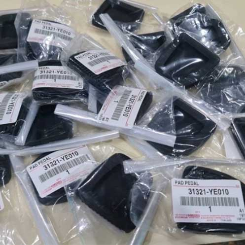 ยางเหยียบขาเบรค ยางเหยียบขาครัช แท้ห้าง แท้ศูนย์ TOYOTA MANUAL MT ...