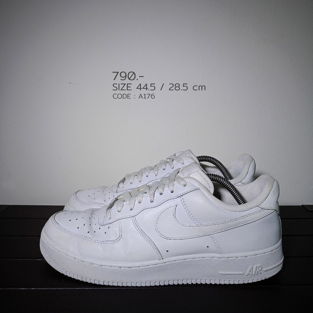 Nike Air Force 1 Triple White 44.5 / 28.5 cm AF1 สีขาว มือสองของแท้100% ...