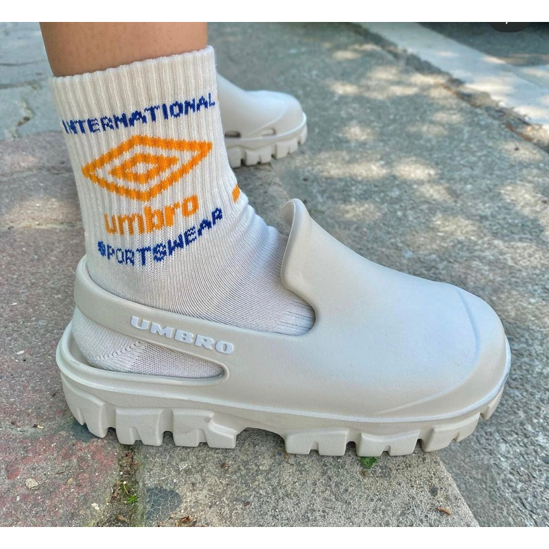 ♡พร้อมส่งไทย♡ รองเท้า Umbro Topi Korea 2024 ของแท้100 % นุ่ม เบา ใส่สบายมาก | Shopee Thailand